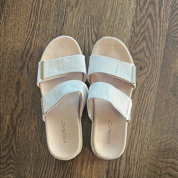 Vionic | Shoes | Vionic Cream Slide Sandals | Poshmark